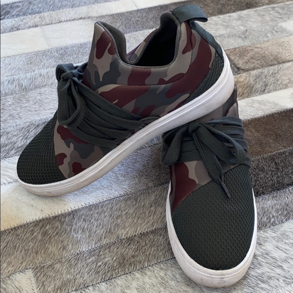 Steve Madden Lancer Camo Sneakers - Gem